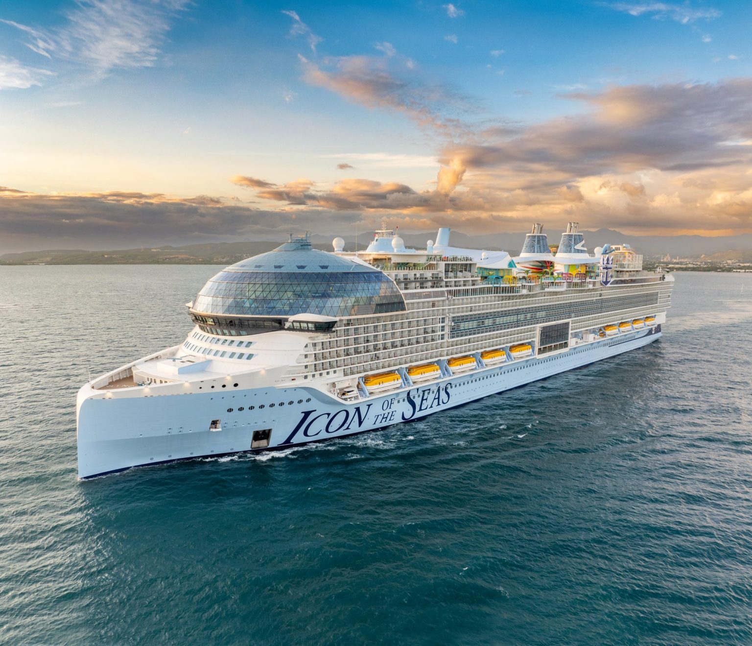 What Is The Average Capacity Of A Cruise Ship? - Luxury Cruising